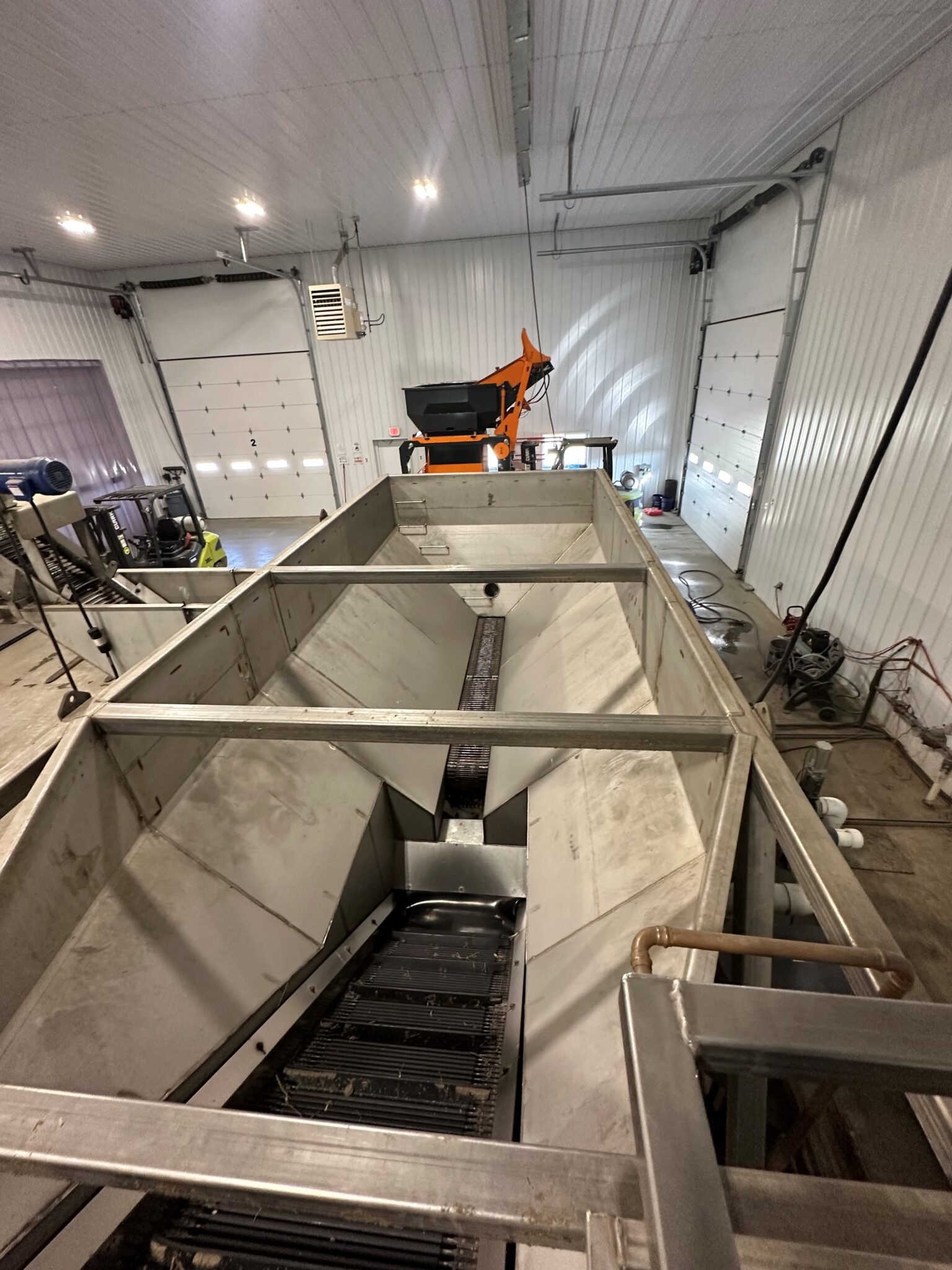 2021 Tristeel Mfg Presoak Hopper with Rock Removal / SOLD - Gallant Sales